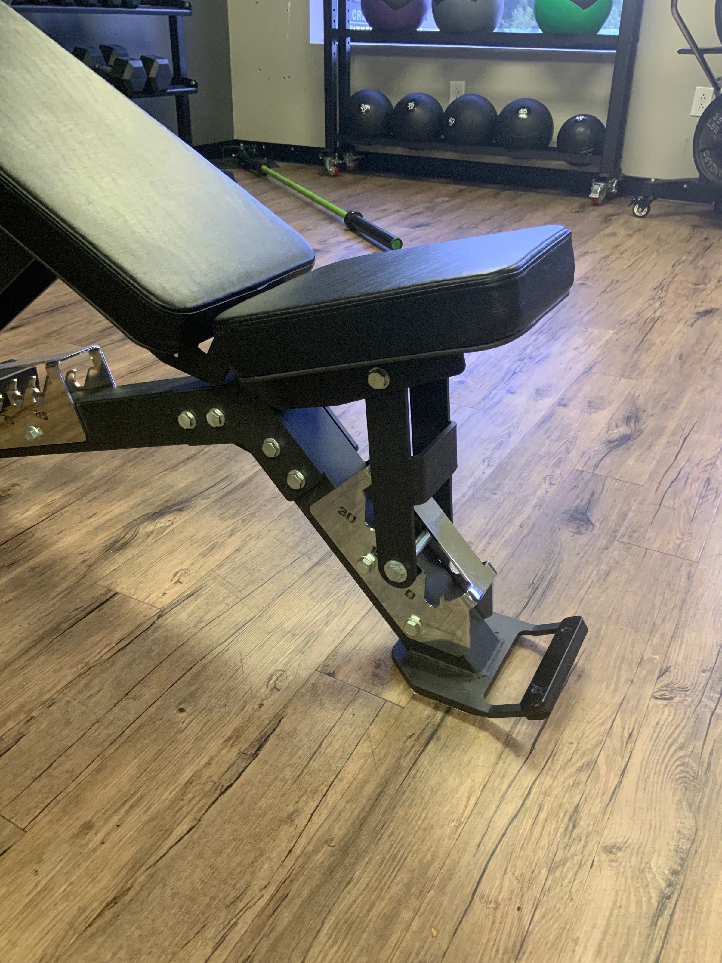 Adjustable Bench 2.0 | Crane Fitness Equipment